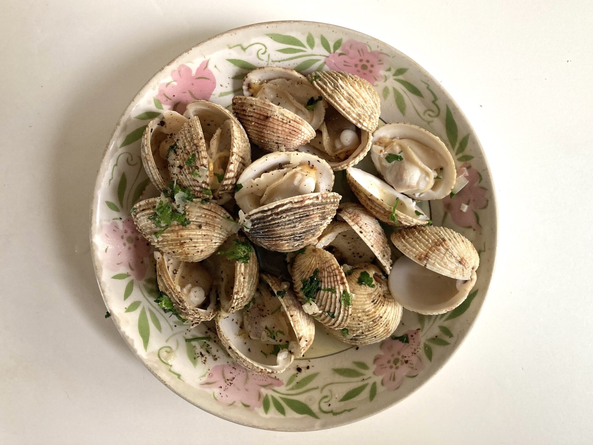 Palourdes au vin blanc | The Everyday French Chef